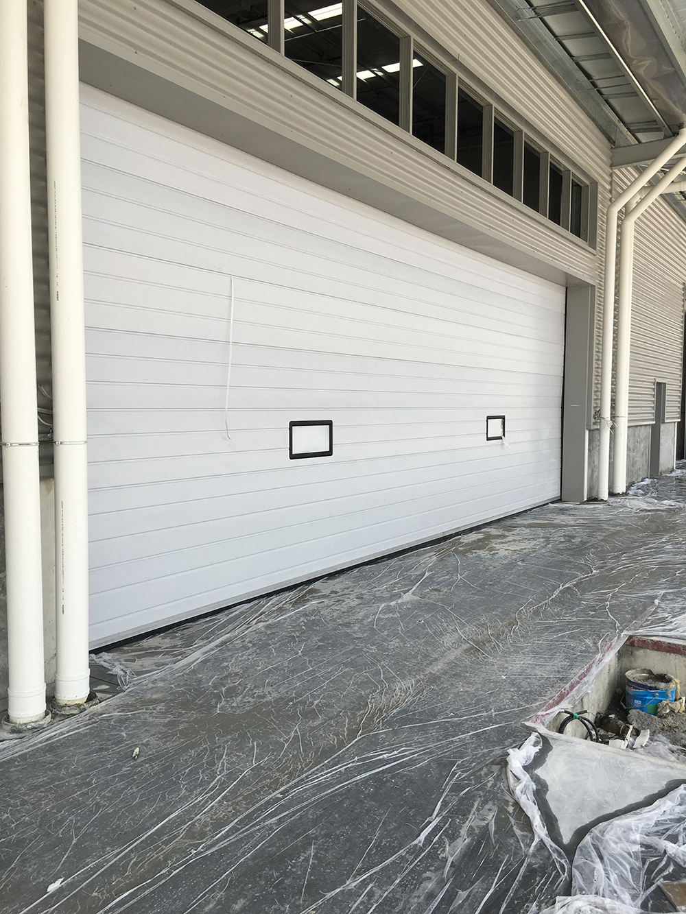 工业提升门 - 成都施耐尔自动化技术有限公司